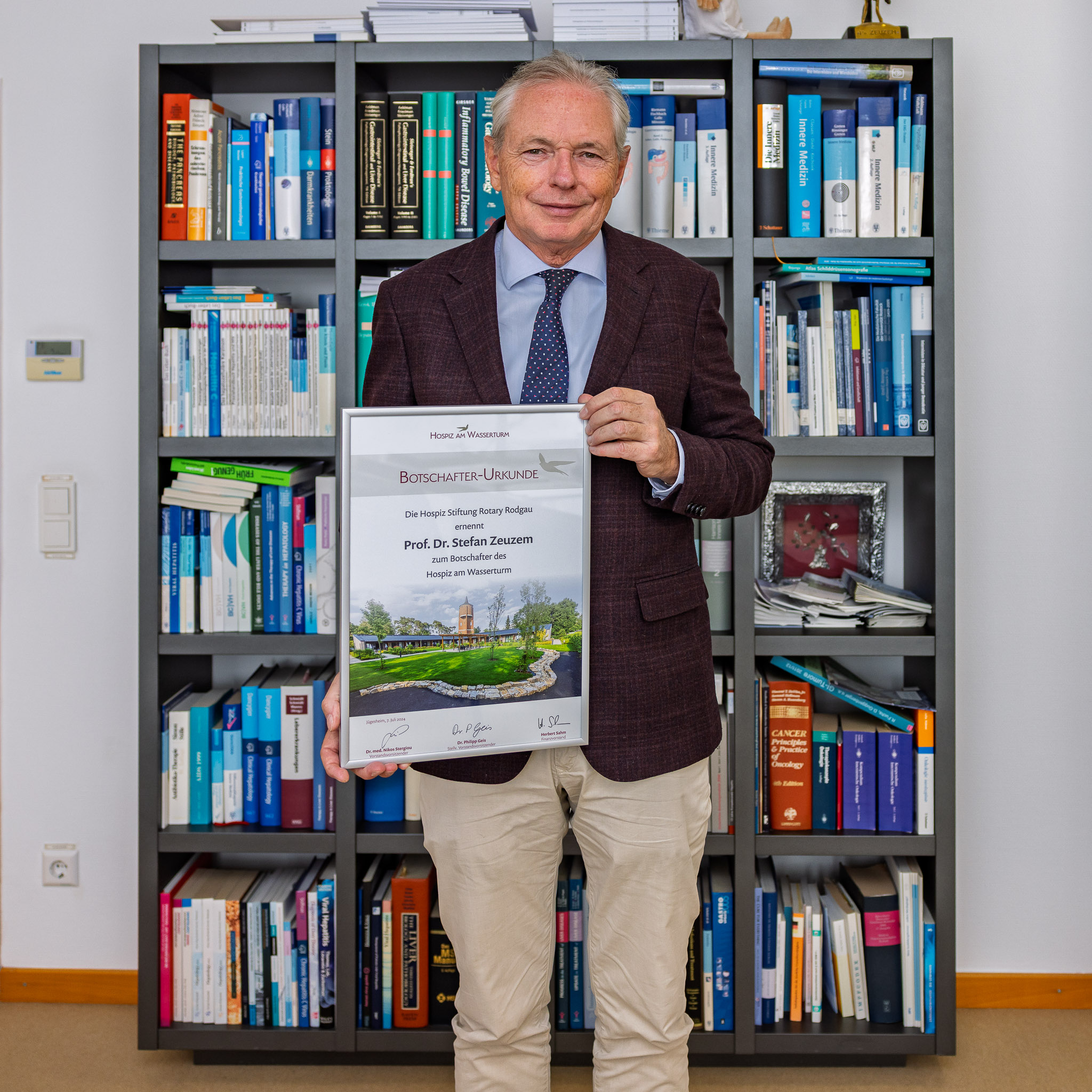 Zu Besuch in der Universitätsklinik FrankfurtDekan Prof. Dr. Stefan ...